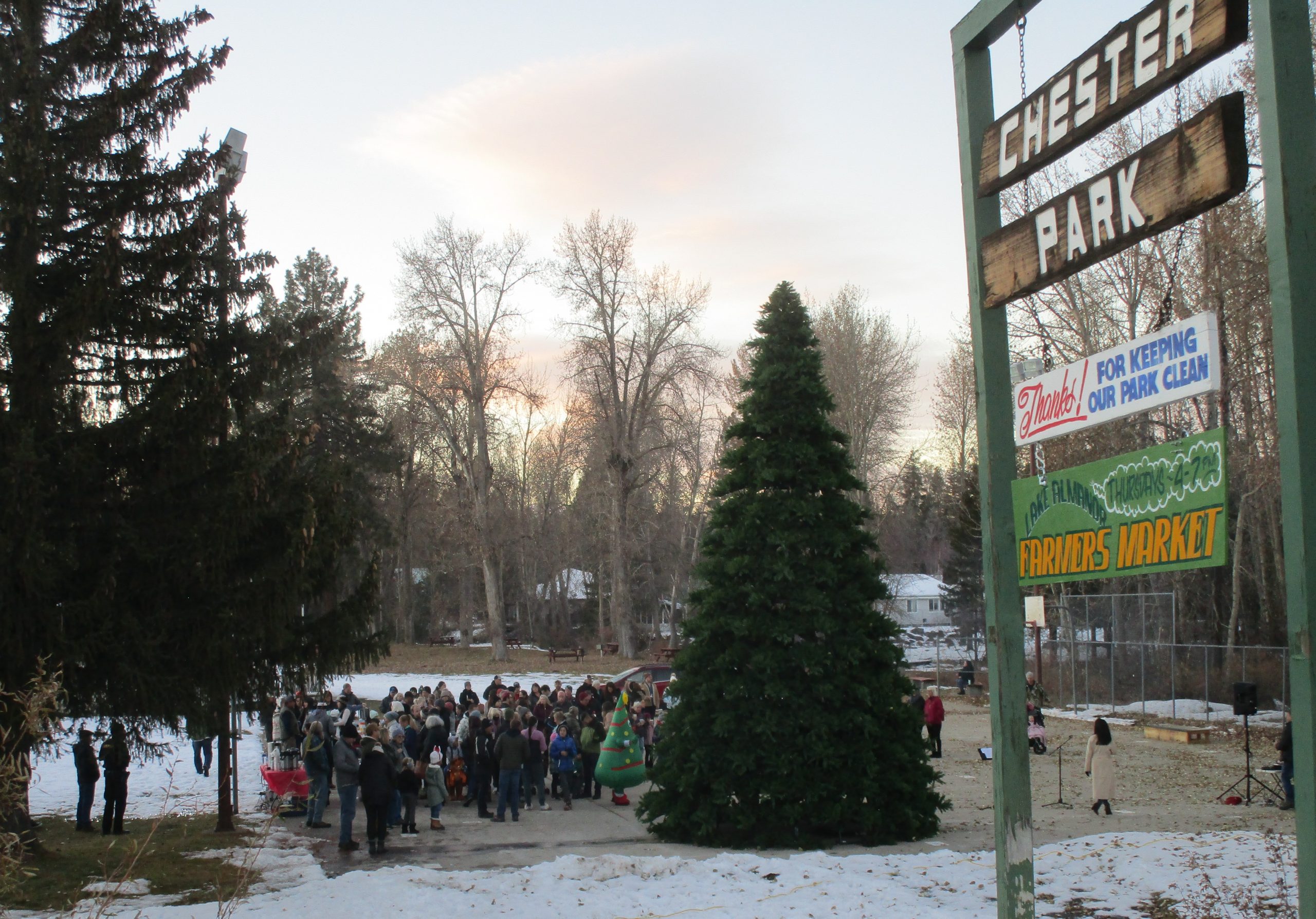 Community Tree Lighting – Chester - Discover The Lost Sierra